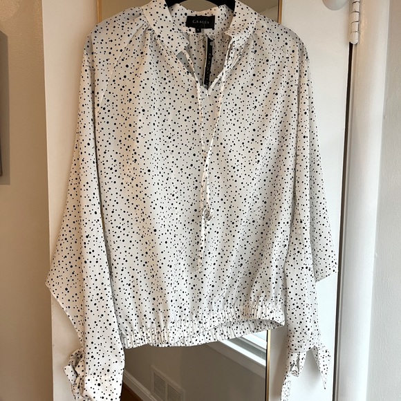 Gracia | Tops | Brand New Gracia Blouse With Cute Tie Sleeves | Poshmark